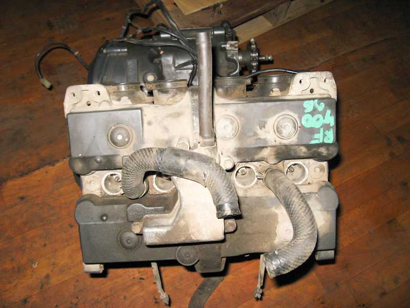 Двигатель Suzuki RF 400 1997 Запчасти для мотоциклов Suzuki 1997 RF 400